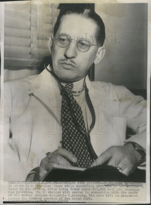 1949 Press Photo Dr Hreman Sander Charge with Murder of Patient with C ...