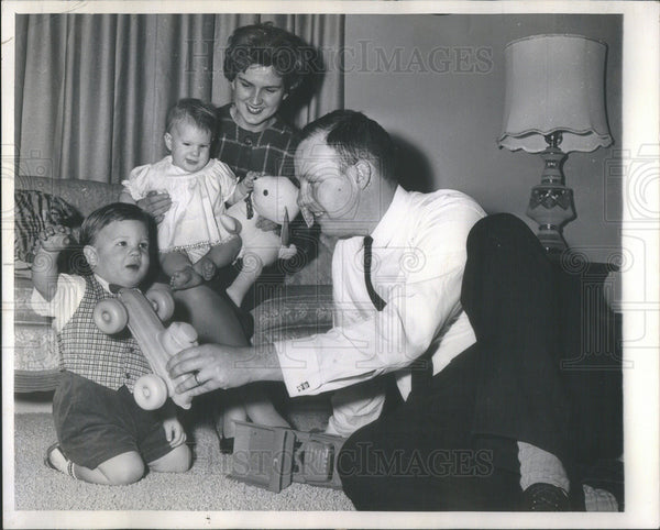 1963 Press Photo Chicago Alderman Edward T Scholl Ward 41 Family ...