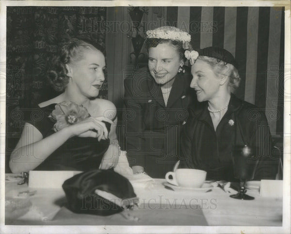 1954 Press Photo Martha Rountree Bessie Covert Edna M Johnson ...