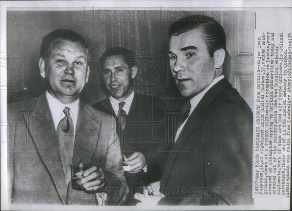 1954 Press Photo Major Ivan Pupyshev Andrei Gudkov Russian Diplomat Ac ...