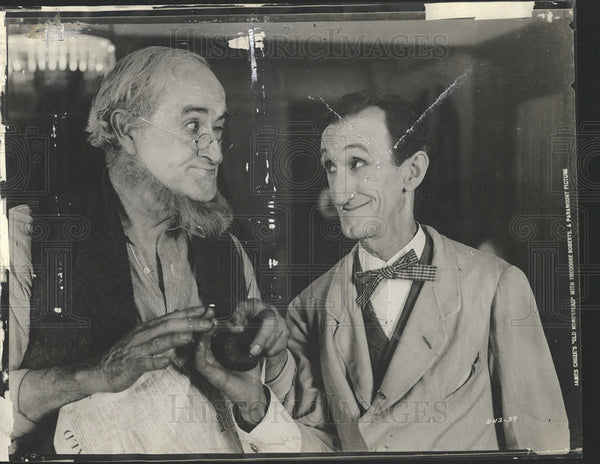 1922 Press Photo Theo Roberts, Chas Ward, The Old Homestead - Historic ...