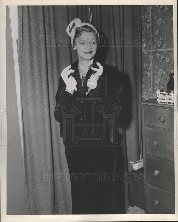 1950 Press Photo Mrs. C. Goodrich Littlefield Jr. - Historic Images