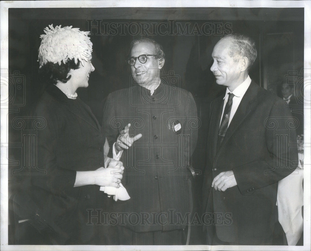 1959 Press Photo Mrs Roy Rowan,CK Bhattacharyya,Joaquin Roces.News edi ...