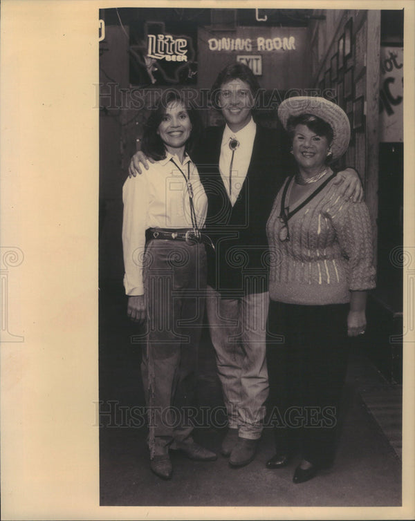 1993 Press Photo Martha, Rich, Merle Goldblatt - Historic Images
