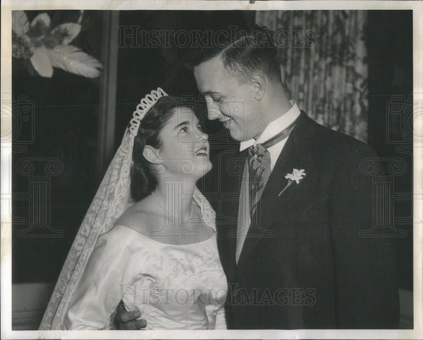 1958 Press Photo Nathalie Clairborne Griswold Weds Donald Beall MacElw ...