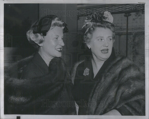 1958 Press Photo Mrs. Richard Magner And Mrs. Paul E. Murin At Society ...