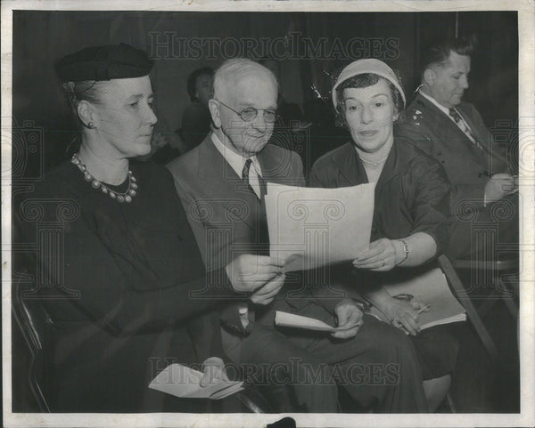 1953 Press Photo Dr.Elizabeth Straus, Dr. John A. Lapp and Mrs. S. Eug ...
