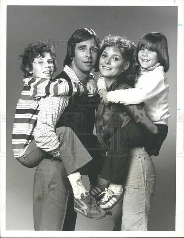 Undated Press Photo Rossie Harris Beau Bridges Helen Shaver Justin Dan ...