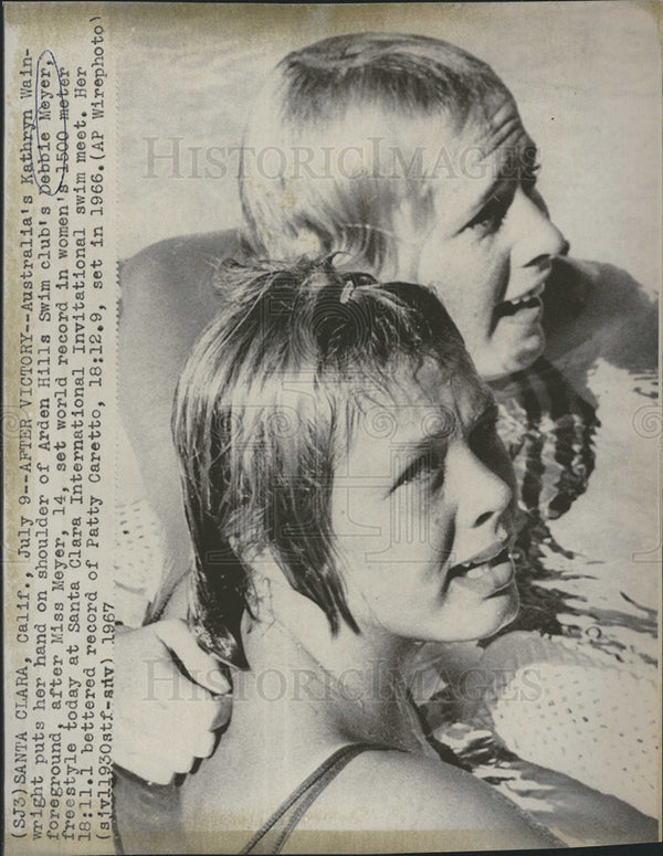 1966 Press Photo Australia's Kathryn Wainwright and Debbie Meyer ...