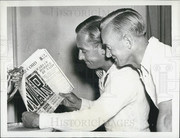 1939 Press Photo Adrian Quist and Captain Harry Hopman of the AU Davis ...