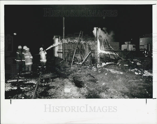 1984 Press Photo Jones Chemicals Co Explosion Firefighters Fight Flame ...