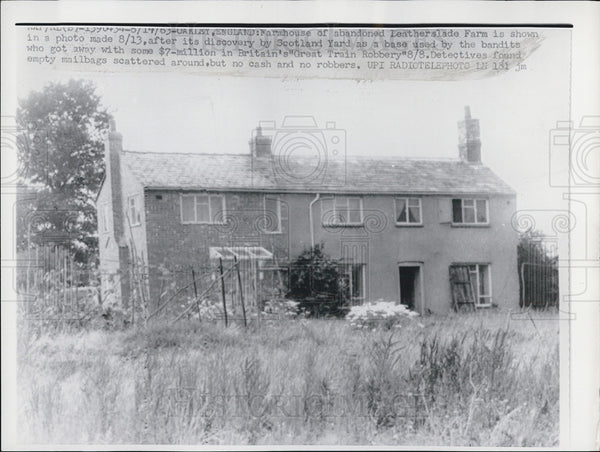 1963 Press Photo Leatherslade Farms Where Train Robbers Left behind Mo ...