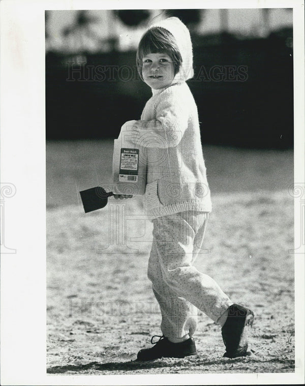 Jennifer Patten Bundled Up Winter Spa Beach New York 1980 Vintage Press ...