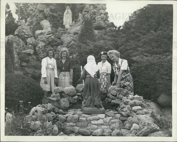 Lenore Becker, Violet Nelson, Marylin DeBetty, Betty Hendricks 1943 ...