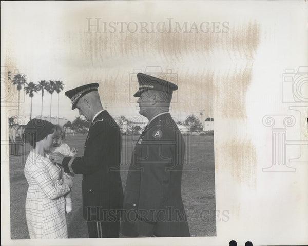 Heros Window Given medals Mag. gen. N.A. Costello Mrs. Richard 1969 ...