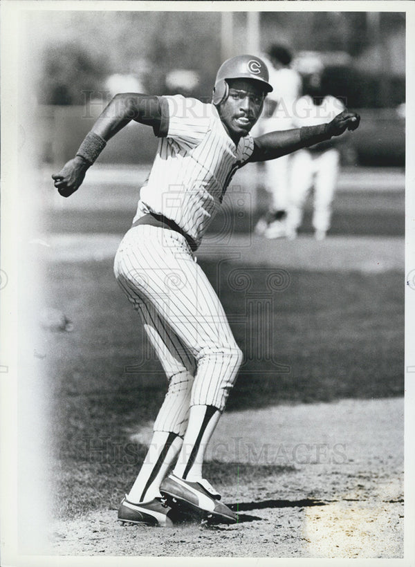 Player Mel Hall In Chicago Cubs Spring Training Camp 1982 Vintage Press ...