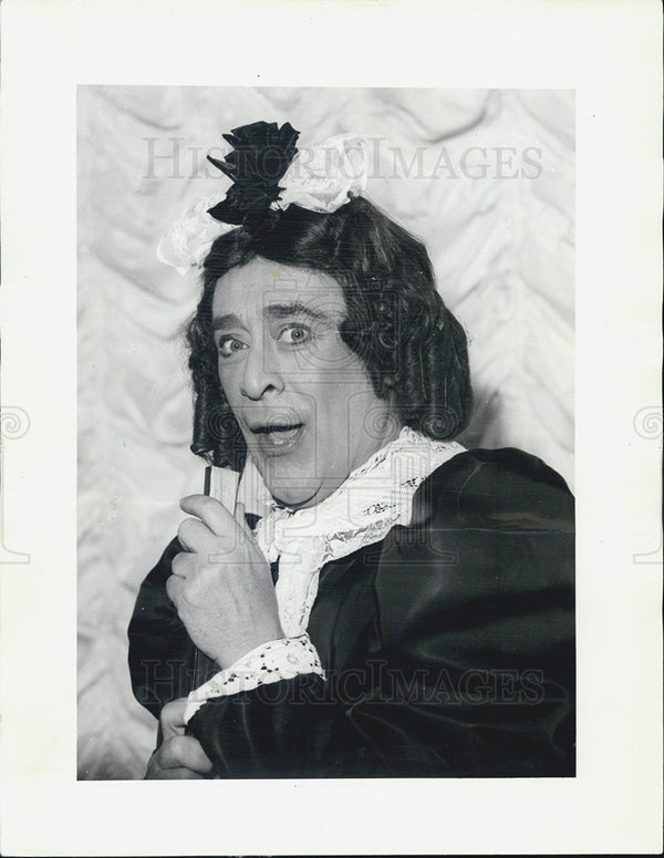 Actor Louis Nye stars in "Charley's Aunt" 1966 Vintage Press Photo ...