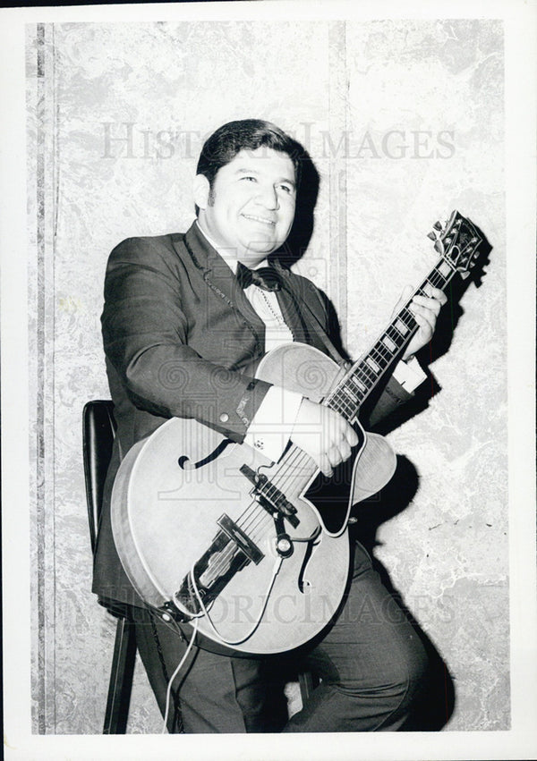 Guitarist Mickey O'nate 1969 Vintage Press Photo Print - Historic Images