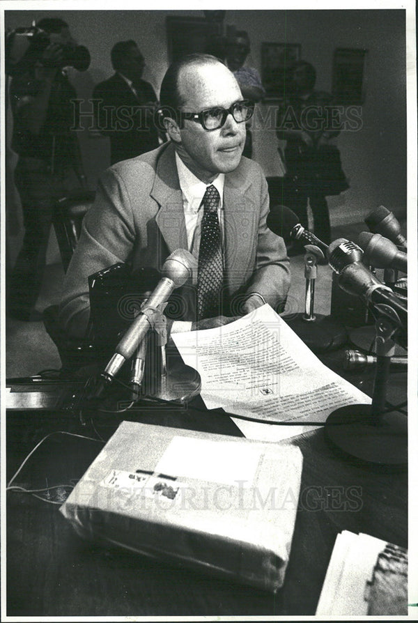 Raymond L. Oldham at a press conference 1980 Vintage Press Photo Print ...