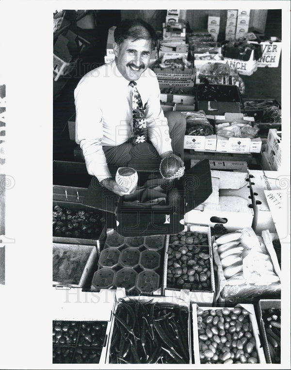 Michael Monteleone professional produce buyer, 1991 Vintage Press Photo ...