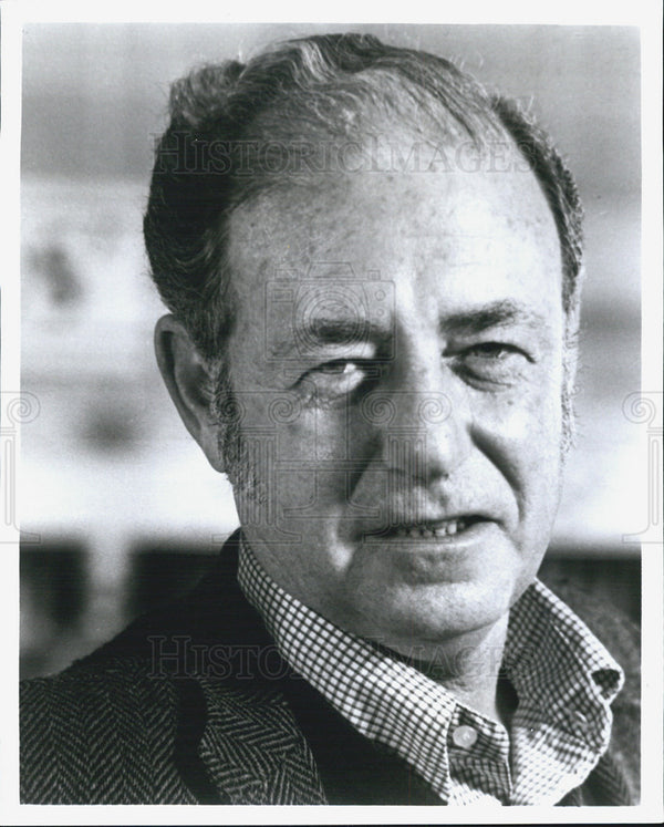 Stanley Rubin is Executive Producer of Executive Suitw 1976 Vintage ...