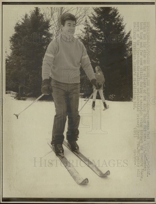 Congressman Pual McCloskey skiing slopes of King Ridge Ski area 1972 ...
