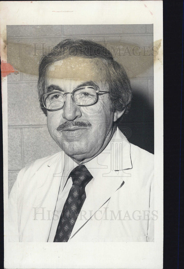Dr. Robert J. Stein chief pathologist Cook County 1976 Vintage Press ...