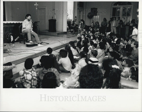Armless Guitar Player Tony Melendez 1989 Vintage Press Photo Print ...