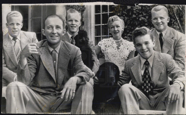 Bing Crosby with Family 1952 Vintage Press Photo Print - Historic Images