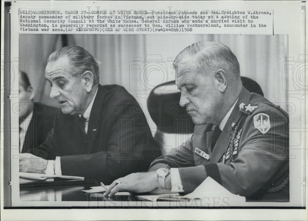 President Johnson General Creighton Abrams Vietnam 1968 Vintage Press ...