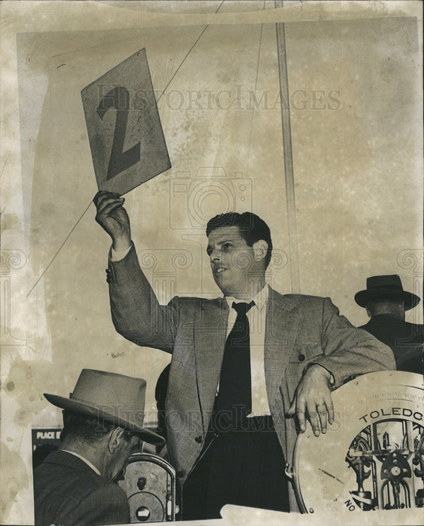 Morris Alhadeff Subbed for Tote Board at Seattle Int Race Track 1951 ...