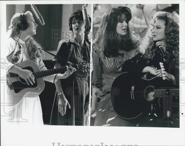 1995 Kimber Riddle & Kathleen York in "Naomi & Wyonna" - Historic Images