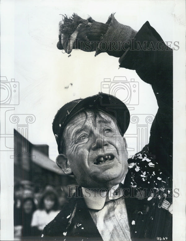 Press Photo John Wells Actor Ryans Daughter Movie as Michael Dooley ...