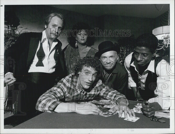 1984 Country bumpkin Navin Johnson (Mark Blankfield in plaid shirt ...