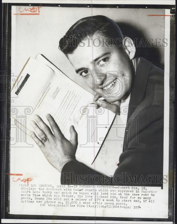 1954 Actor Robert Dix Signing MGM Studio Contract Los Angeles ...