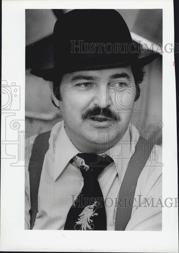 1984 Actor Dennis Devine - Historic Images