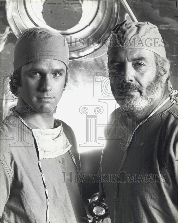 1979 Gregory Harrison Pernell Roberts Trapper John M.D. - Historic Images