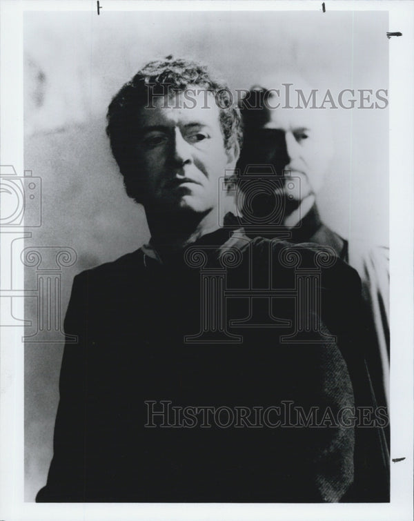 1984 Actor Alan Howard Star in "Coriolanus". - Historic Images