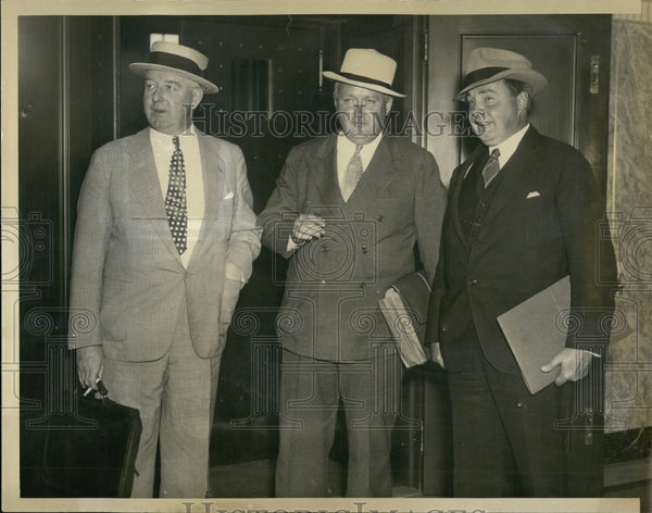 1938 Press Photo (L-R)referee Francis burns, Atty Edward Rafferty, & A ...