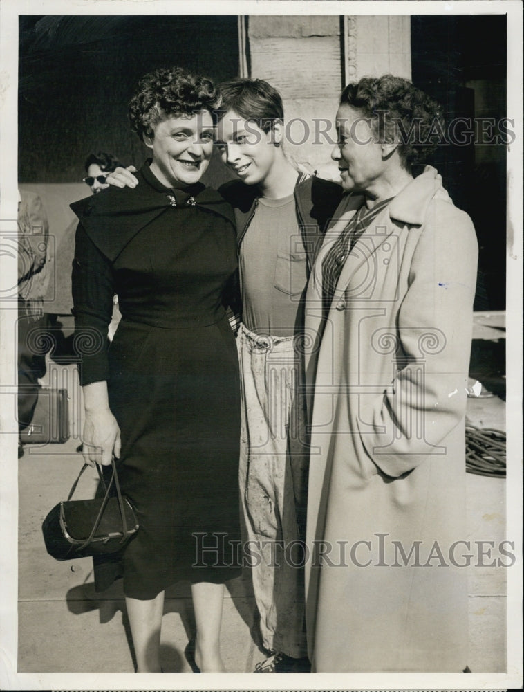1957 Mary Devlin, Peter Votrain, and Thelma Ritter"Telephone Time ...