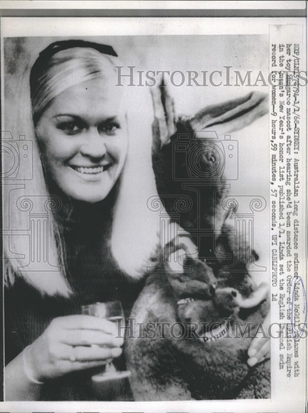 1968 Australian Long Distance Swimmer Linda McGill - Historic Images