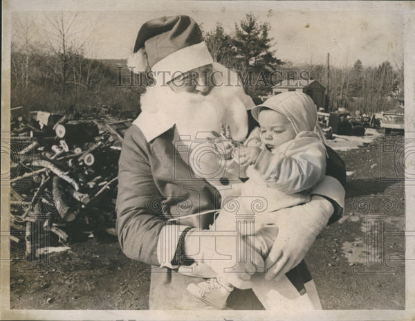 1965 Press Photo Elliott Schofield Played Santa for all Young and old ...