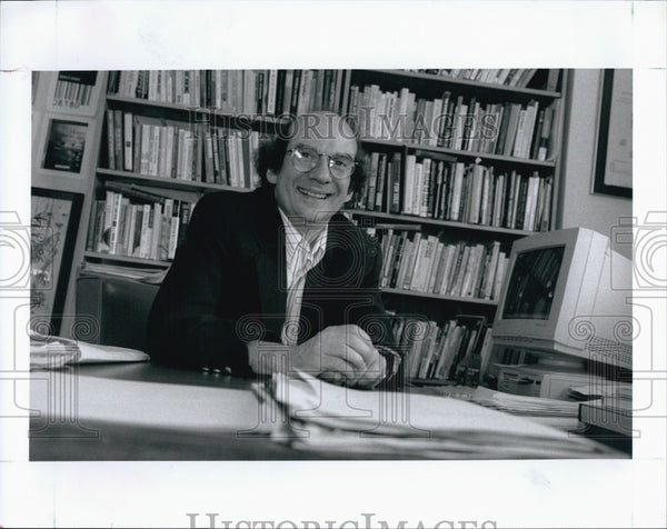 1989 Press Photo A picture of Prof.Charles Derber - Historic Images