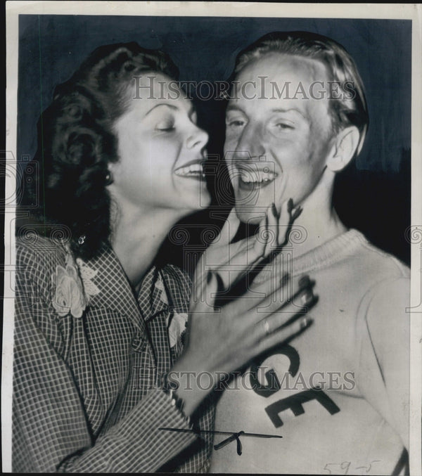 1946 Press Photo "Goose Girl" Dixie Duane - Historic Images