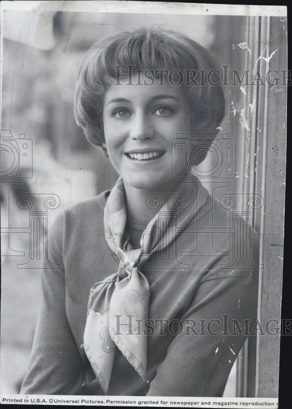 1969 Carrie Snodgress, American actress. - Historic Images