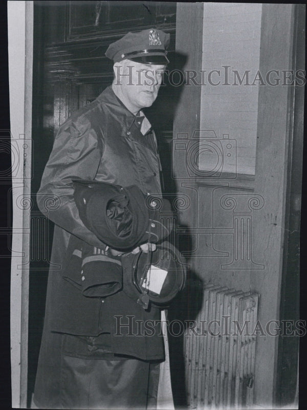 1974 Press Photo Patrolman Edward Cavanaugh Leaving School With Hat ...