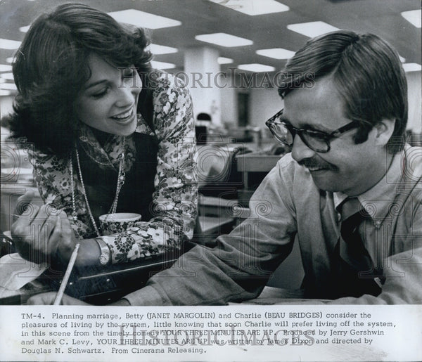 1973 Press Photo Janet Margolin And Beau Bridges - Historic Images