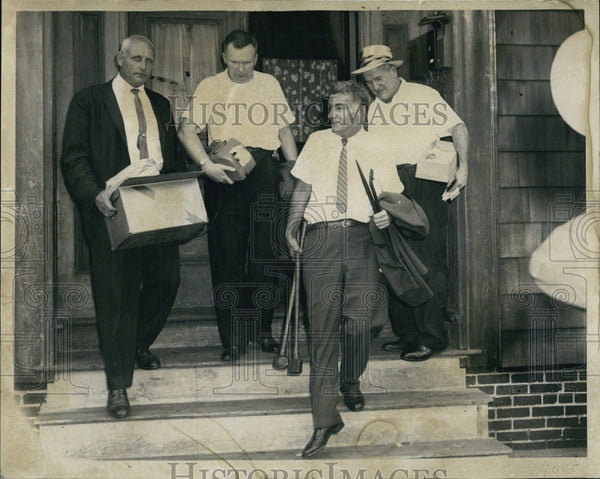 1961 Press Photo Police Officers Sgt Frnk Walsh, Sgt Lawrence Quinlan ...