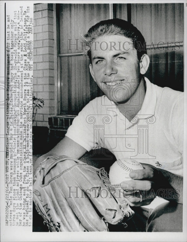 Minor League pitcher Lee Meyers marries actress Amie Van Doren 1966 ...