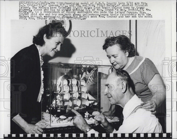 Examining Model Of HMS Bounty Mrs EJ Gruber/ Mr-Mrs Floyd McCoy 1960 ...